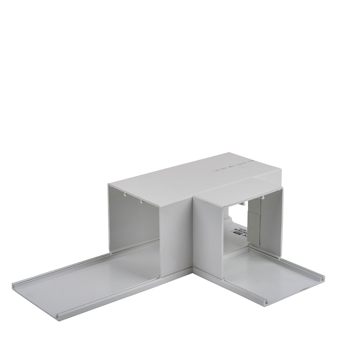 Maxi Trunking Flat Tee -100 x 100mm - White 934700 - UK Shelving